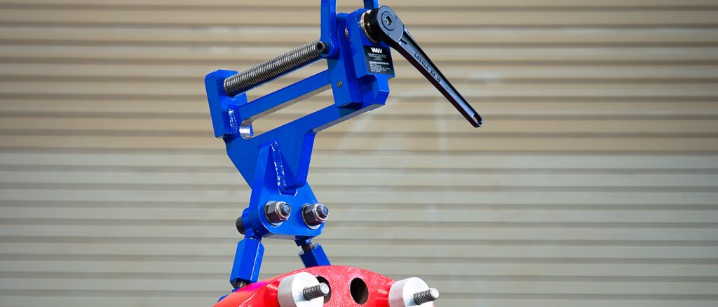 Adjustable flange lifting tool - Worldwide Machining & Welding, Inc.
